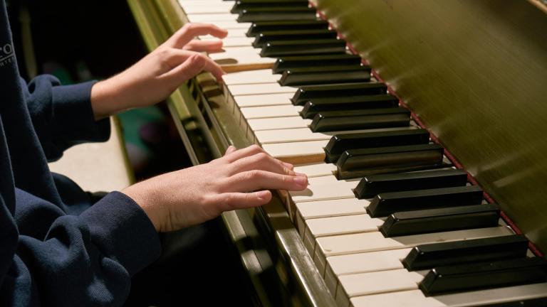 Eight-Year-Old Music Prodigy Becomes One of the Youngest Producers Ever ...