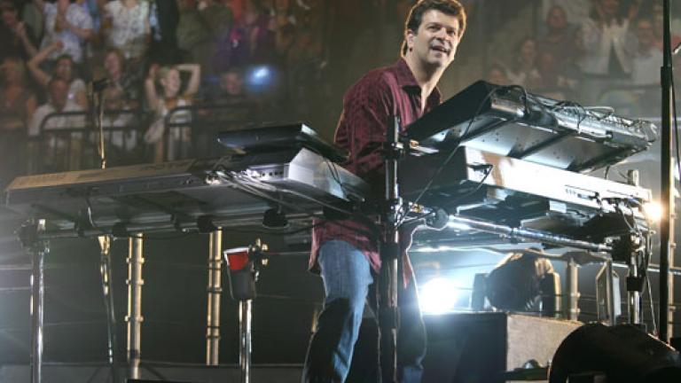 David Rosenthal ’81: Music director and keyboardist for the Piano Man ...